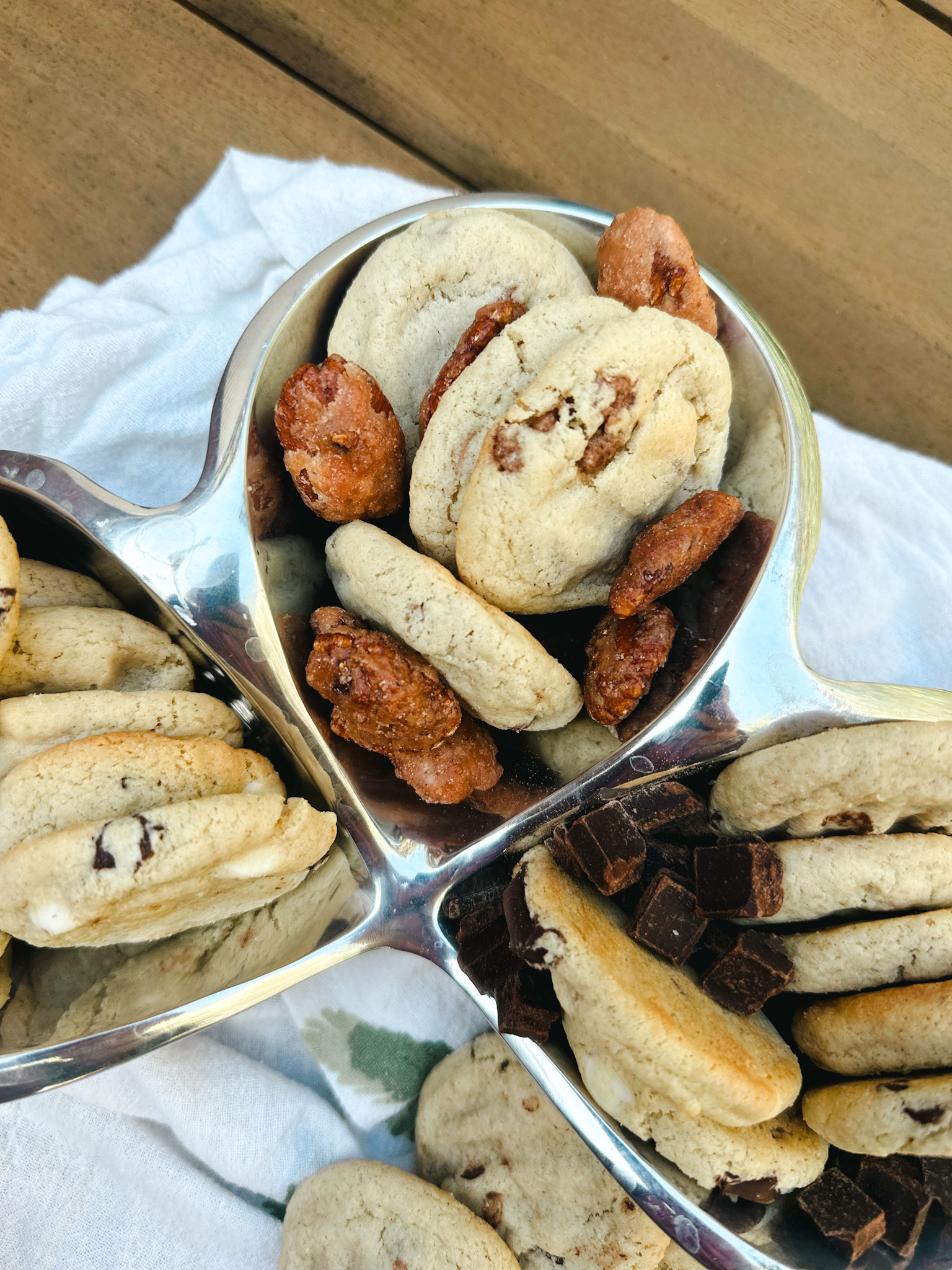 Holiday Mix-N-Match Chocolate Chip Cookies – SIP.COOK.ENJOY.
